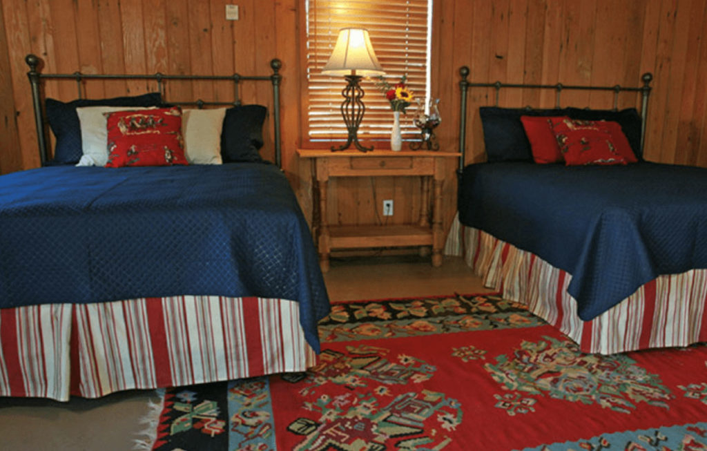 Cherry Creek Lodge Our Rooms | Cherry Creek Lodge